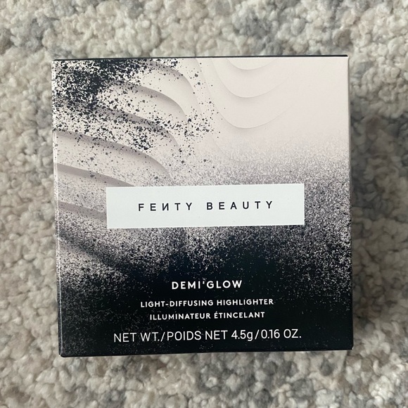 Fenty Beauty | Makeup | Fenty Beauty Demiglow Lightdiffusing ...